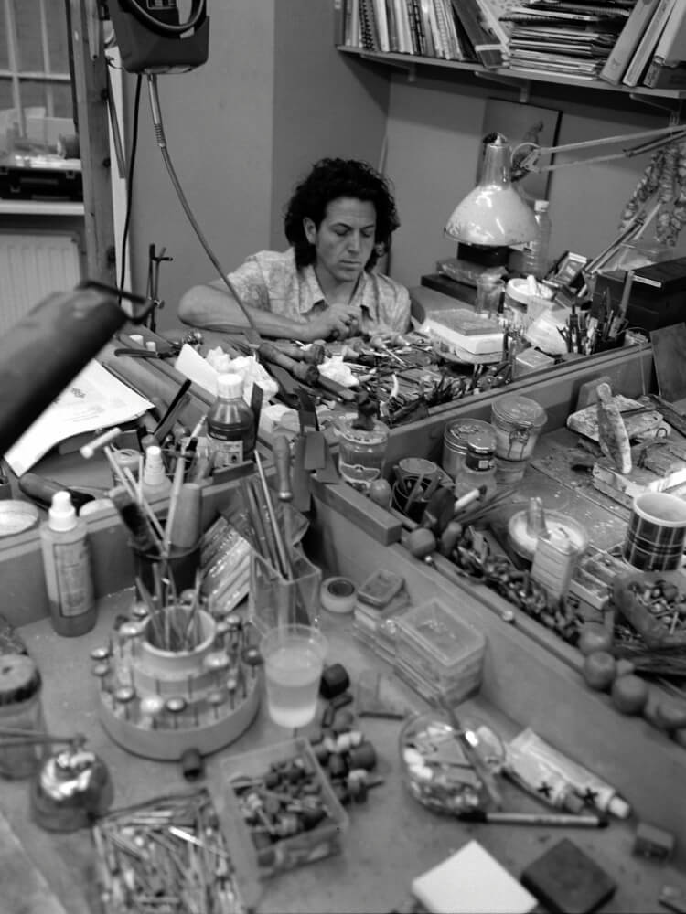 Stephen Webster 的双面人生：离经叛道的设计，追本溯源的环保 – Flipboard红板报